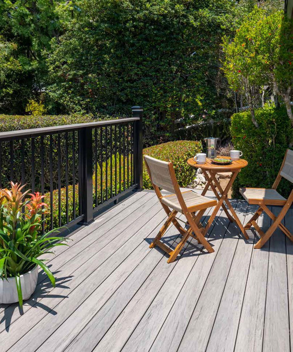Omaha Deck Installation & Remodel Contractor| Custom Deck Design